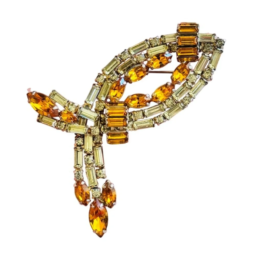 La-Rel | Jewelry | Vtg Larel Signed Bow Ribbon Pin Brooch Crystal ...